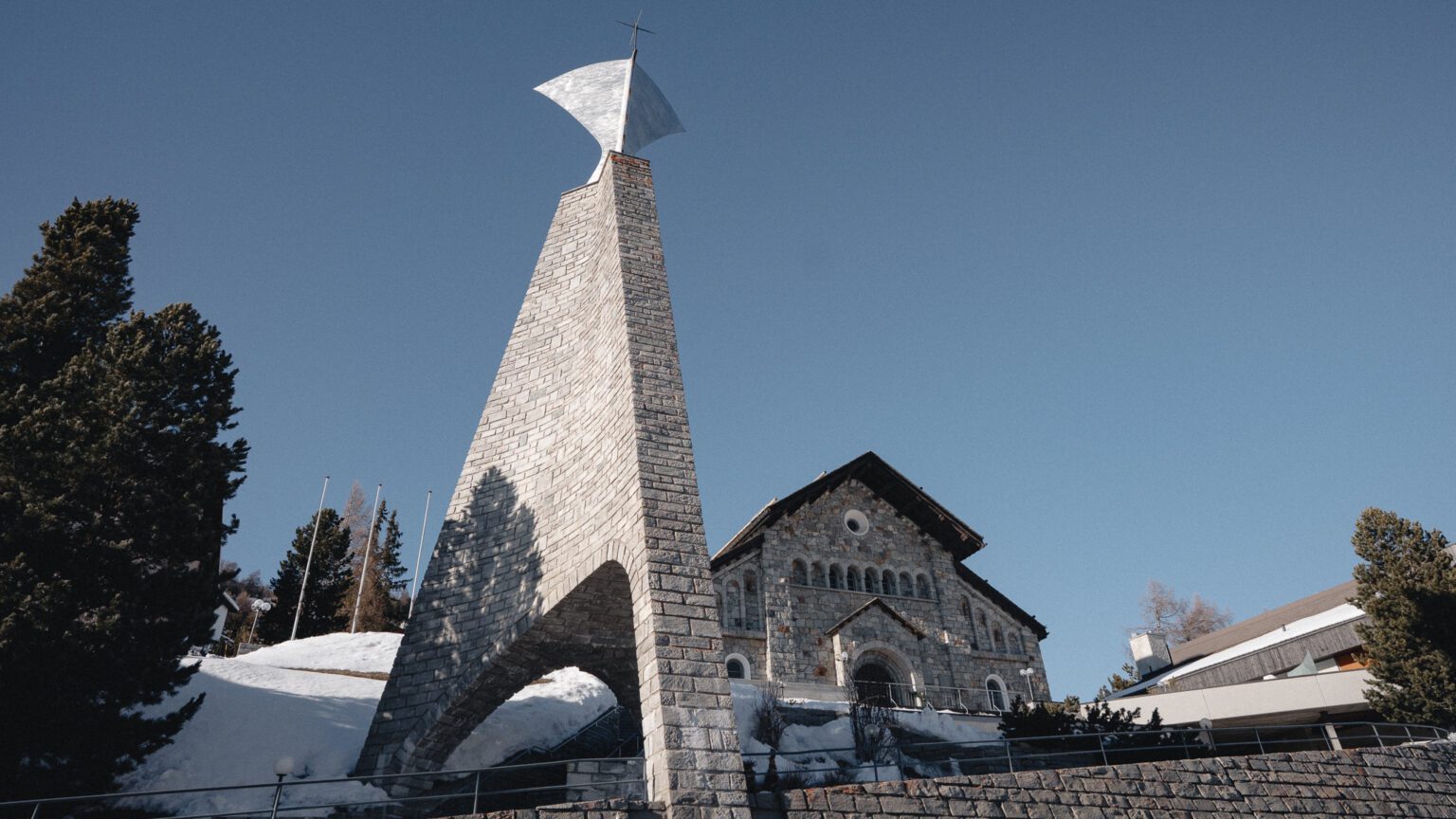 Qué ver en St. Moritz: paseo por el lago, centro histórico y ...